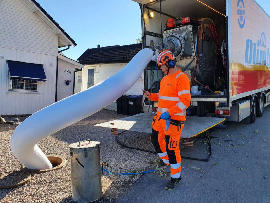 Overvannsledning fornyet gravefritt for Fredrikstad Kommune - Olimb ...